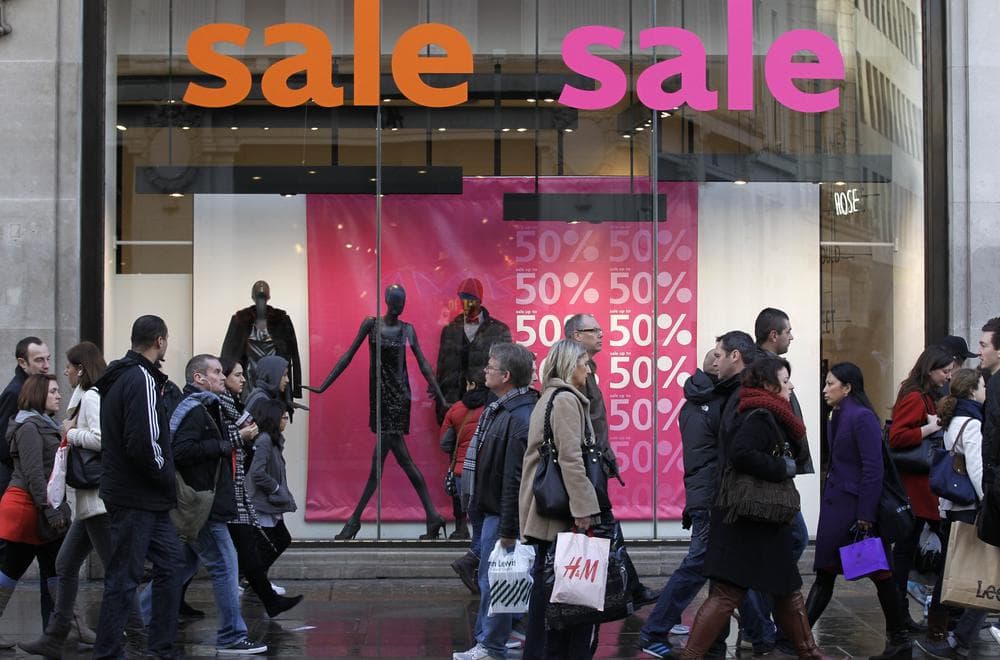 The Last Minute Shoppers Get The Deals | Here & Now