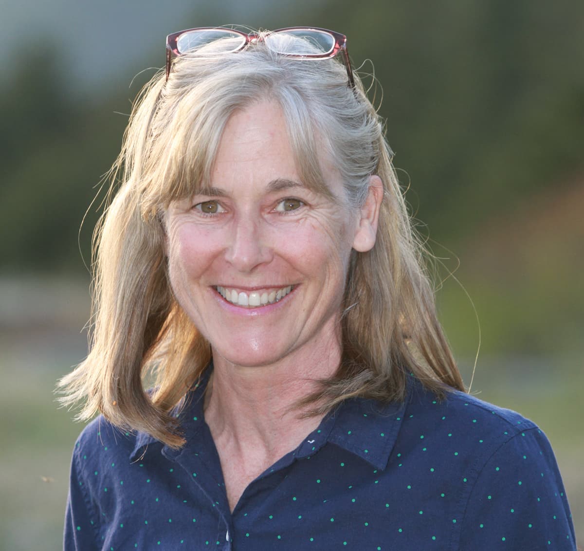 'Finding The Good' Through Obituary Writing | Here & Now