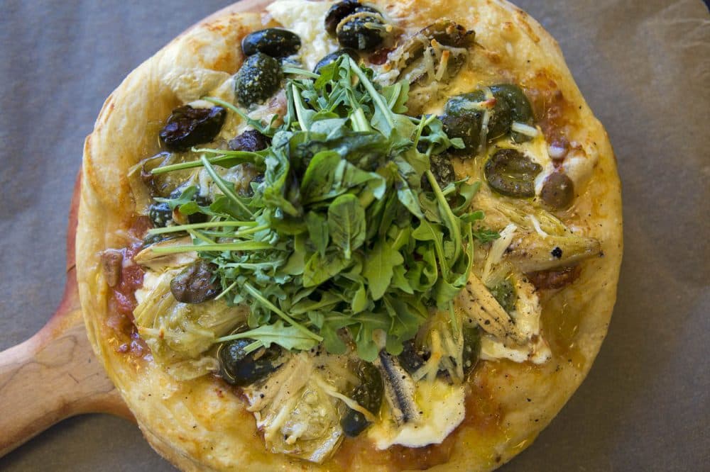 How To Make Really Good Pizza At Home | Here & Now