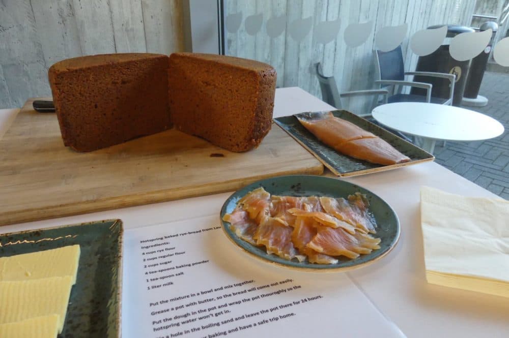 Mix, Add To Metal Pot, Then Bury In Hot Lava Sand: How To Bake Bread In ...